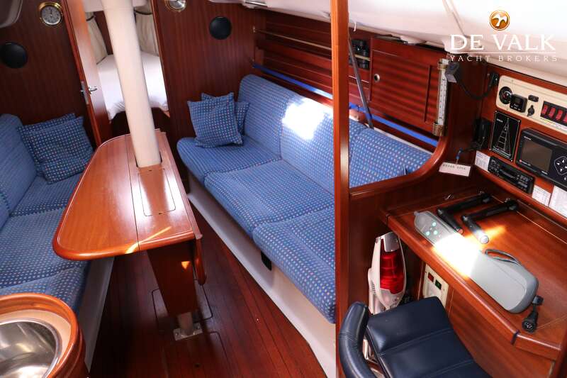 DEHLER 33 CLASSIC sailing yacht for sale | De Valk Yacht broker