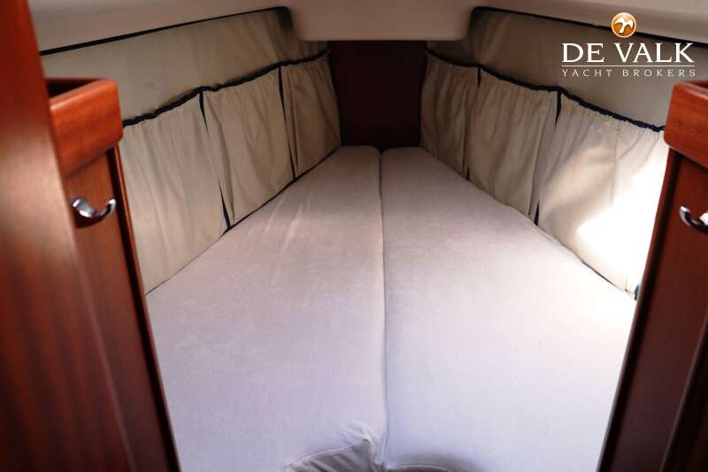 DEHLER 33 CLASSIC sailing yacht for sale | De Valk Yacht broker