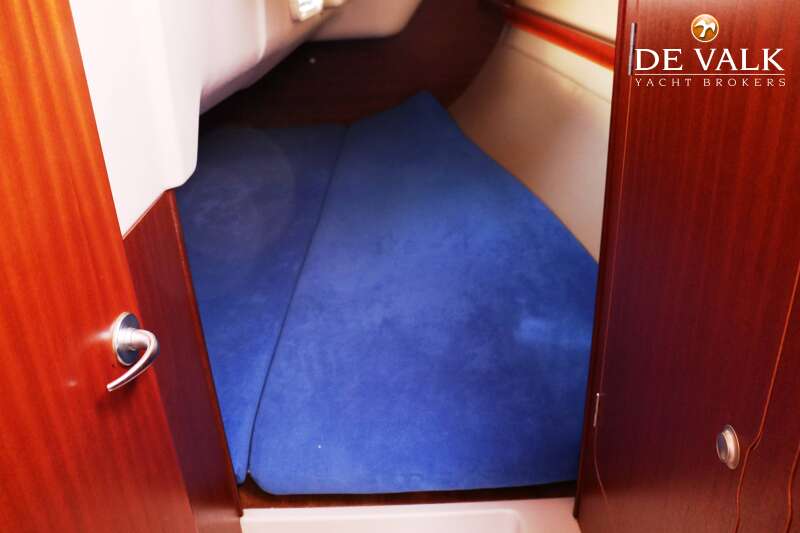 DEHLER 33 CLASSIC sailing yacht for sale | De Valk Yacht broker