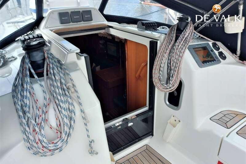 DEHLER 36 SQ sailing yacht for sale | De Valk Yacht broker