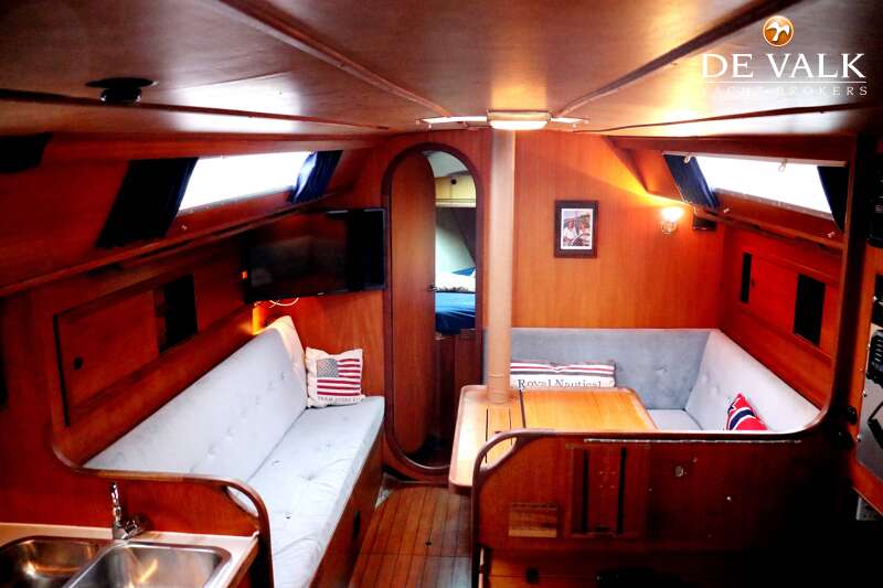 DEHLER 372 sailing yacht for sale | De Valk Yacht broker