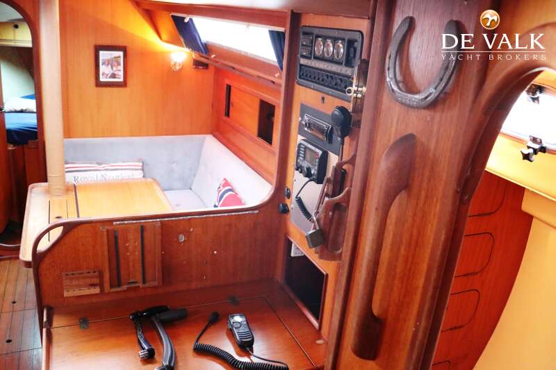 DEHLER 372 sailing yacht for sale | De Valk Yacht broker