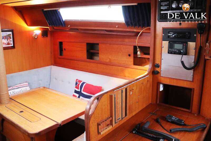 DEHLER 372 sailing yacht for sale | De Valk Yacht broker