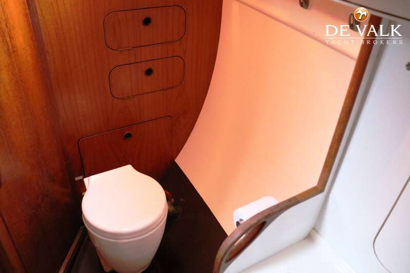 DEHLER 372 sailing yacht for sale | De Valk Yacht broker