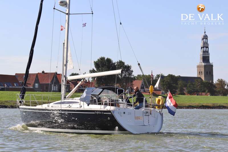 DELPHIA 37 sailing yacht for sale | De Valk Yacht broker