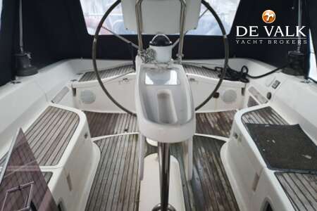 DELPHIA 40 sailing yacht for sale | De Valk Yacht broker