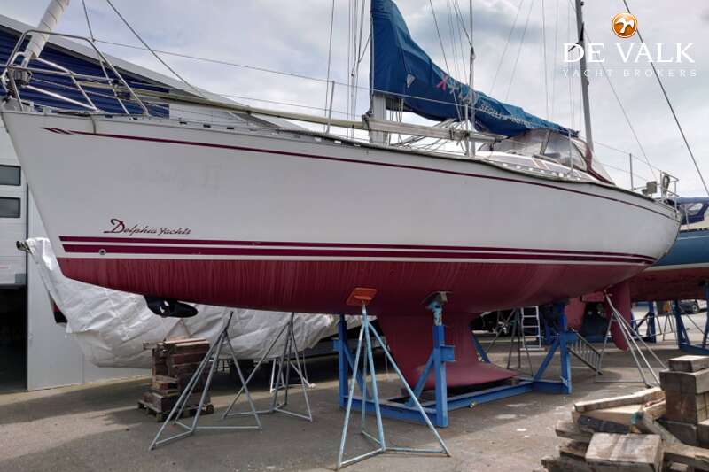 DELPHIA 40 sailing yacht for sale | De Valk Yacht broker