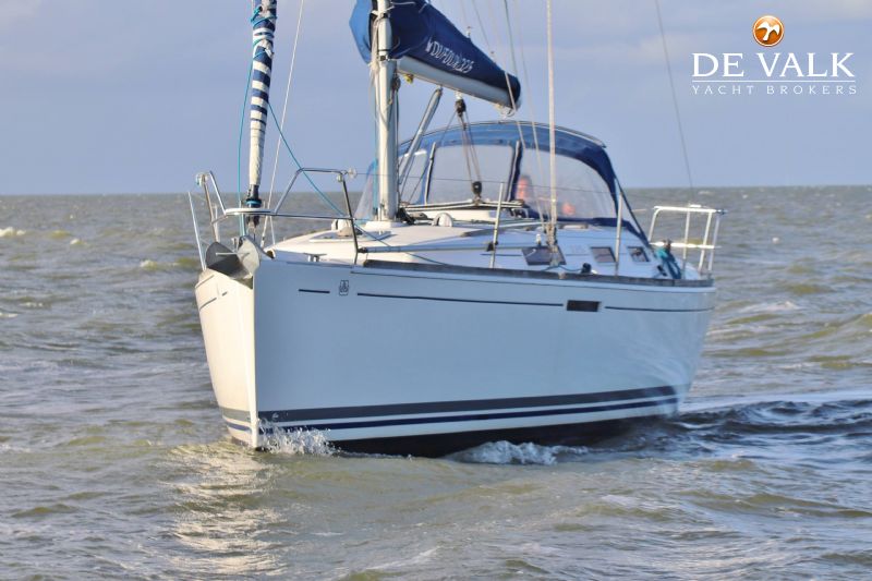 DUFOUR 325 GRAND LARGE sailing yacht for sale | De Valk Yacht Brokers