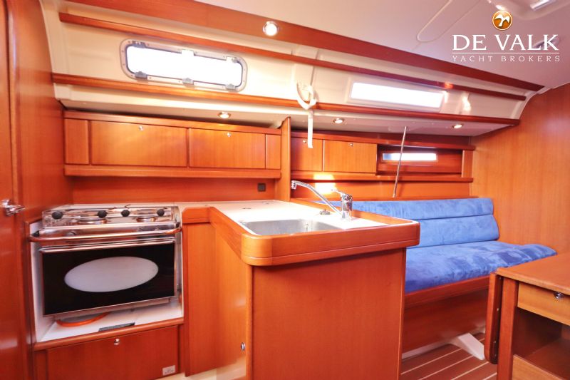 DUFOUR 325 GRAND LARGE sailing yacht for sale | De Valk Yacht Brokers