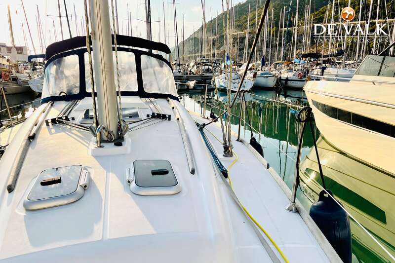 DUFOUR 34 PERFORMANCE sailing yacht for sale | De Valk Yacht broker