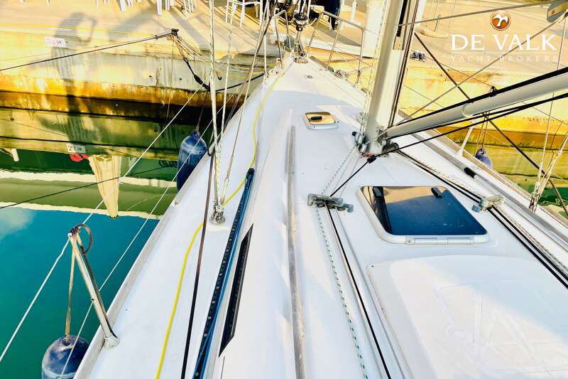 DUFOUR 34 PERFORMANCE sailing yacht for sale | De Valk Yacht broker