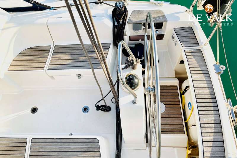 DUFOUR 34 PERFORMANCE sailing yacht for sale | De Valk Yacht broker