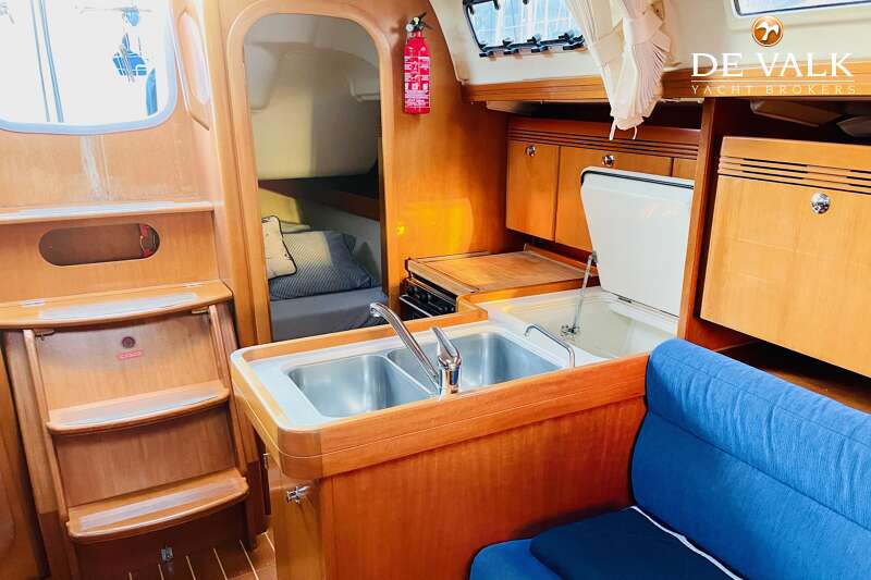 DUFOUR 34 PERFORMANCE sailing yacht for sale | De Valk Yacht broker