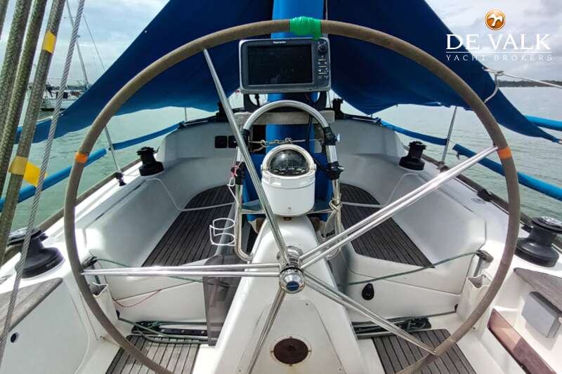 DUFOUR 34 PERFORMANCE sailing yacht for sale | De Valk Yacht broker