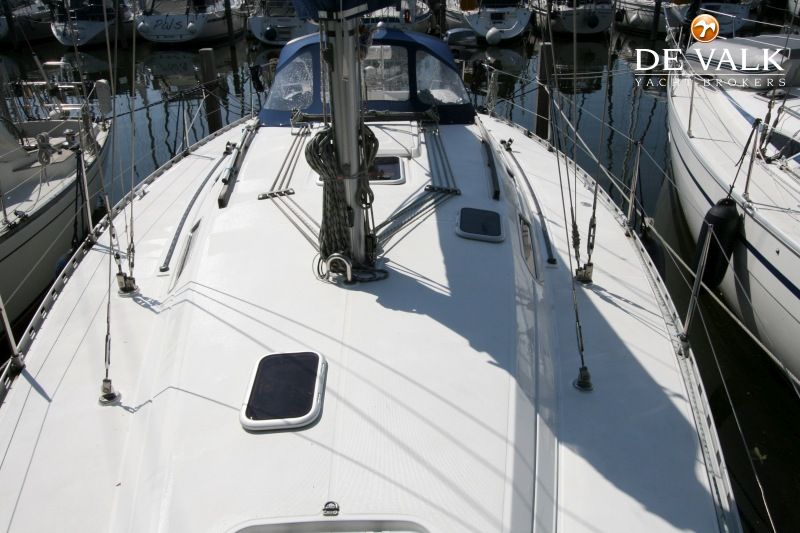 DUFOUR 38 CLASSIC sailing yacht for sale | De Valk Yacht Brokers