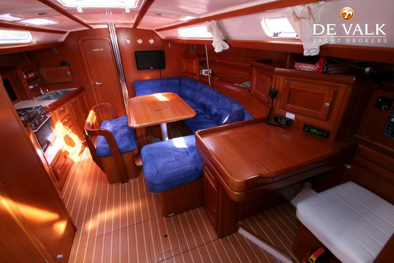 DUFOUR 38 CLASSIC sailing yacht for sale | De Valk Yacht Brokers