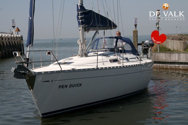 DUFOUR 38 CLASSIC sailing yacht for sale | De Valk Yacht Brokers