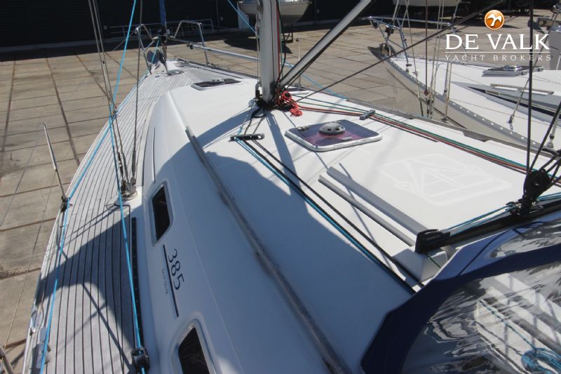 DUFOUR 385 GRAND LARGE sailing yacht for sale | De Valk Yacht Brokers