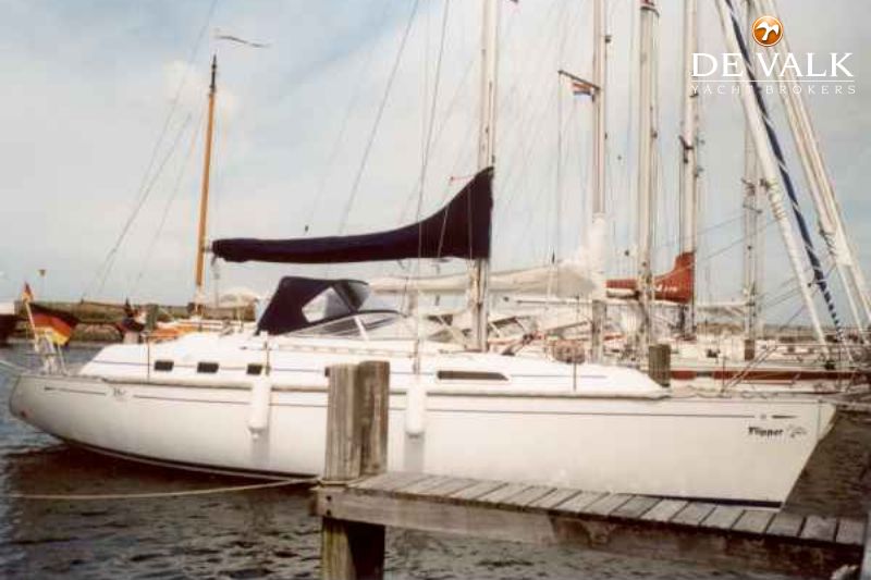 DUFOUR 39 CC sailing yacht for sale | De Valk Yacht Brokers