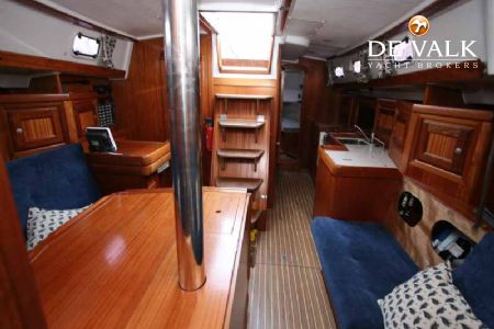 DUFOUR 39 CC sailing yacht for sale | De Valk Yacht broker