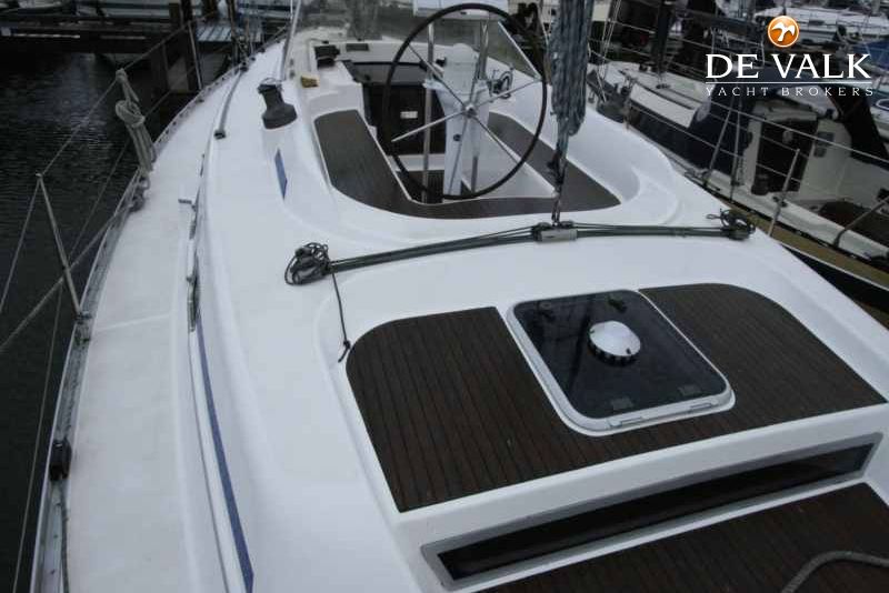 DUFOUR 39 CC sailing yacht for sale | De Valk Yacht Brokers