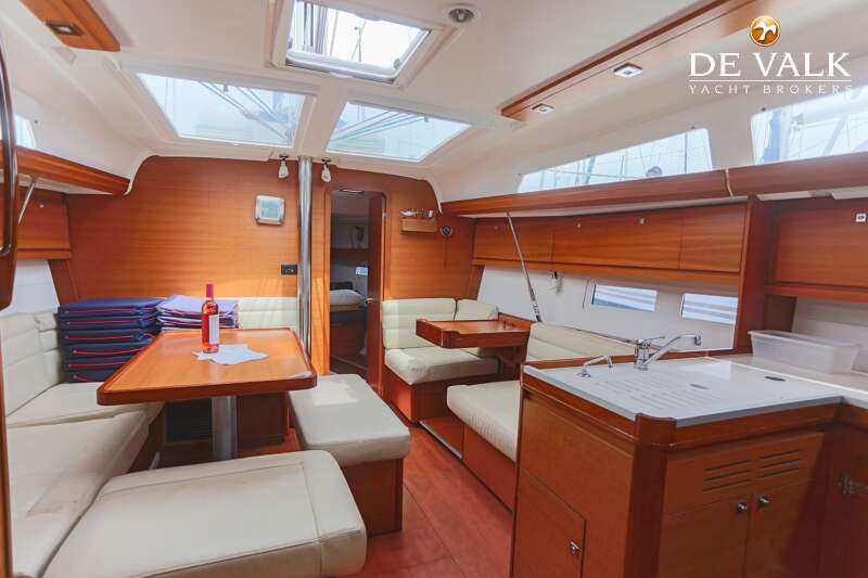DUFOUR 412 GRAND LARGE sailing yacht for sale | De Valk Yacht broker