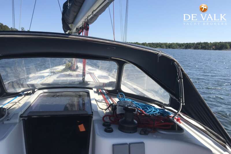 DUFOUR 425 GRAND LARGE sailing yacht for sale | De Valk Yacht broker