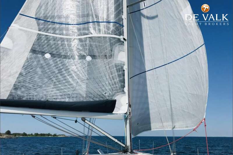 DUFOUR 425 GRAND LARGE sailing yacht for sale | De Valk Yacht broker