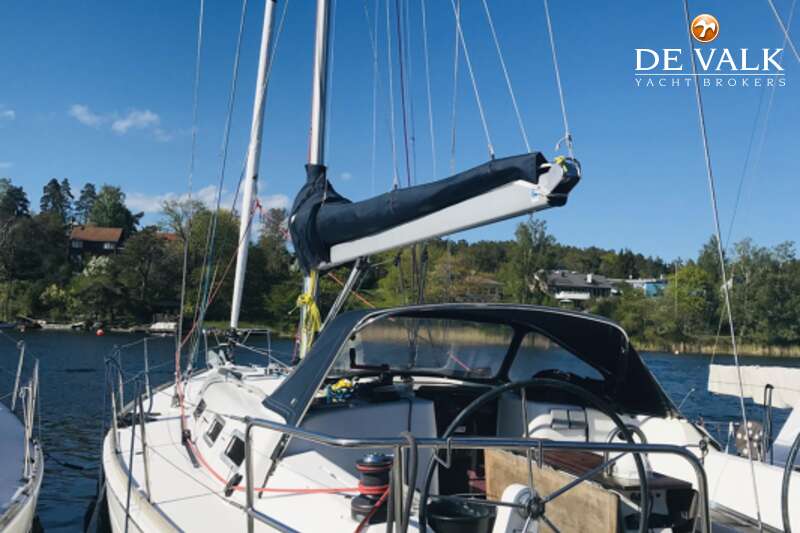 DUFOUR 425 GRAND LARGE sailing yacht for sale | De Valk Yacht broker