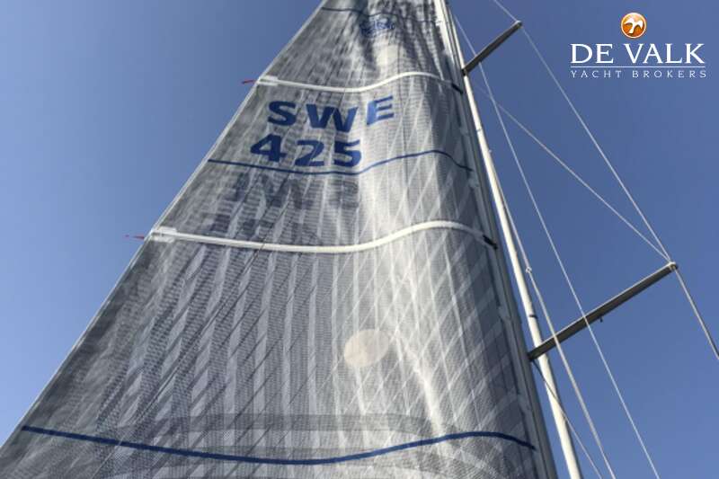 DUFOUR 425 GRAND LARGE sailing yacht for sale | De Valk Yacht broker