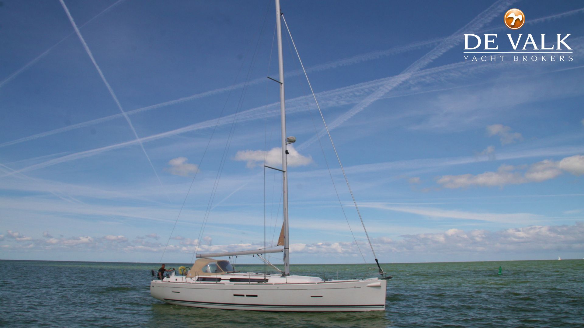 DUFOUR 445 GRAND LARGE sailing yacht for sale | De Valk Yacht broker