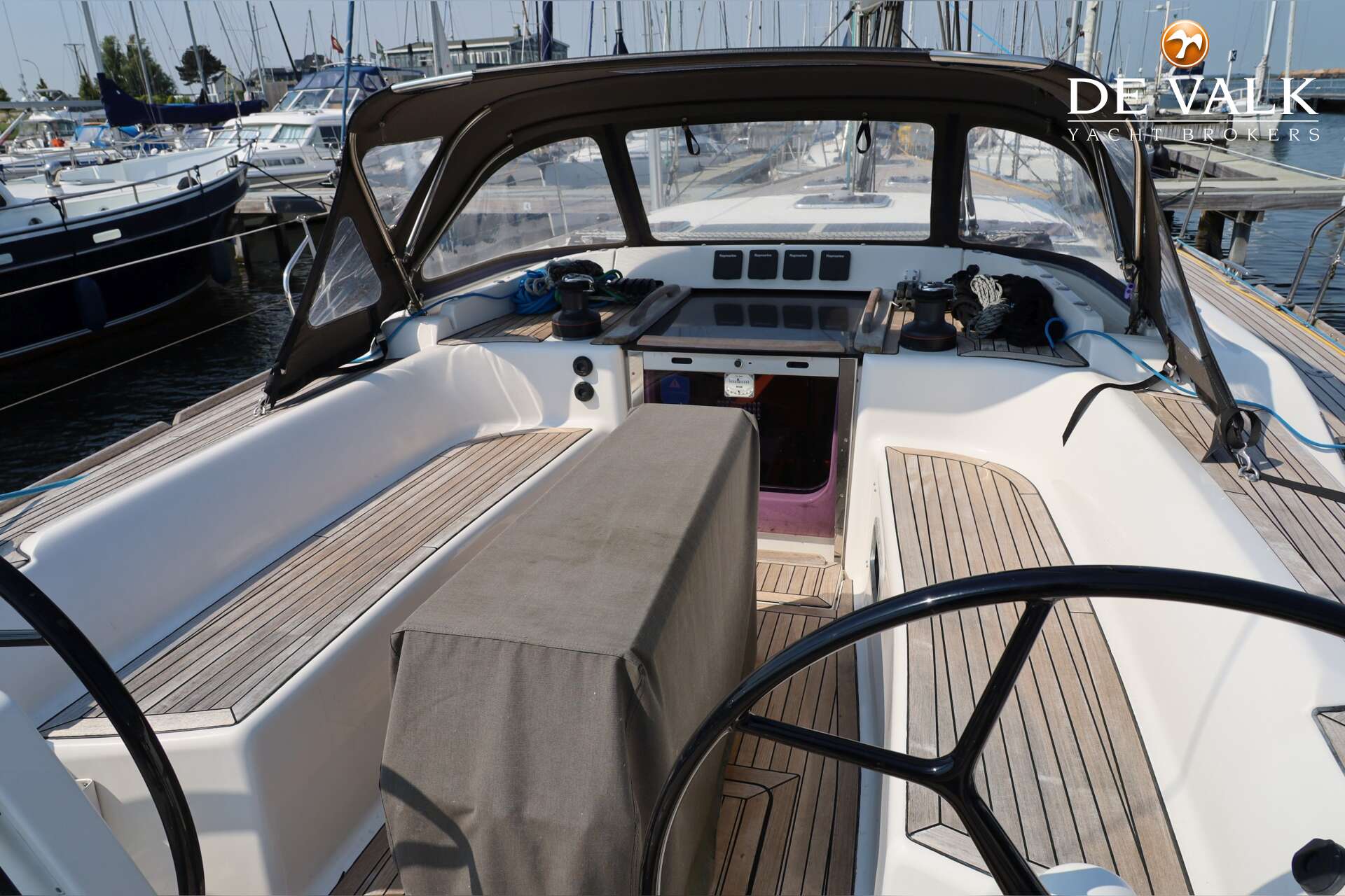 DUFOUR 485 GRAND LARGE sailing yacht for sale | De Valk Yacht broker