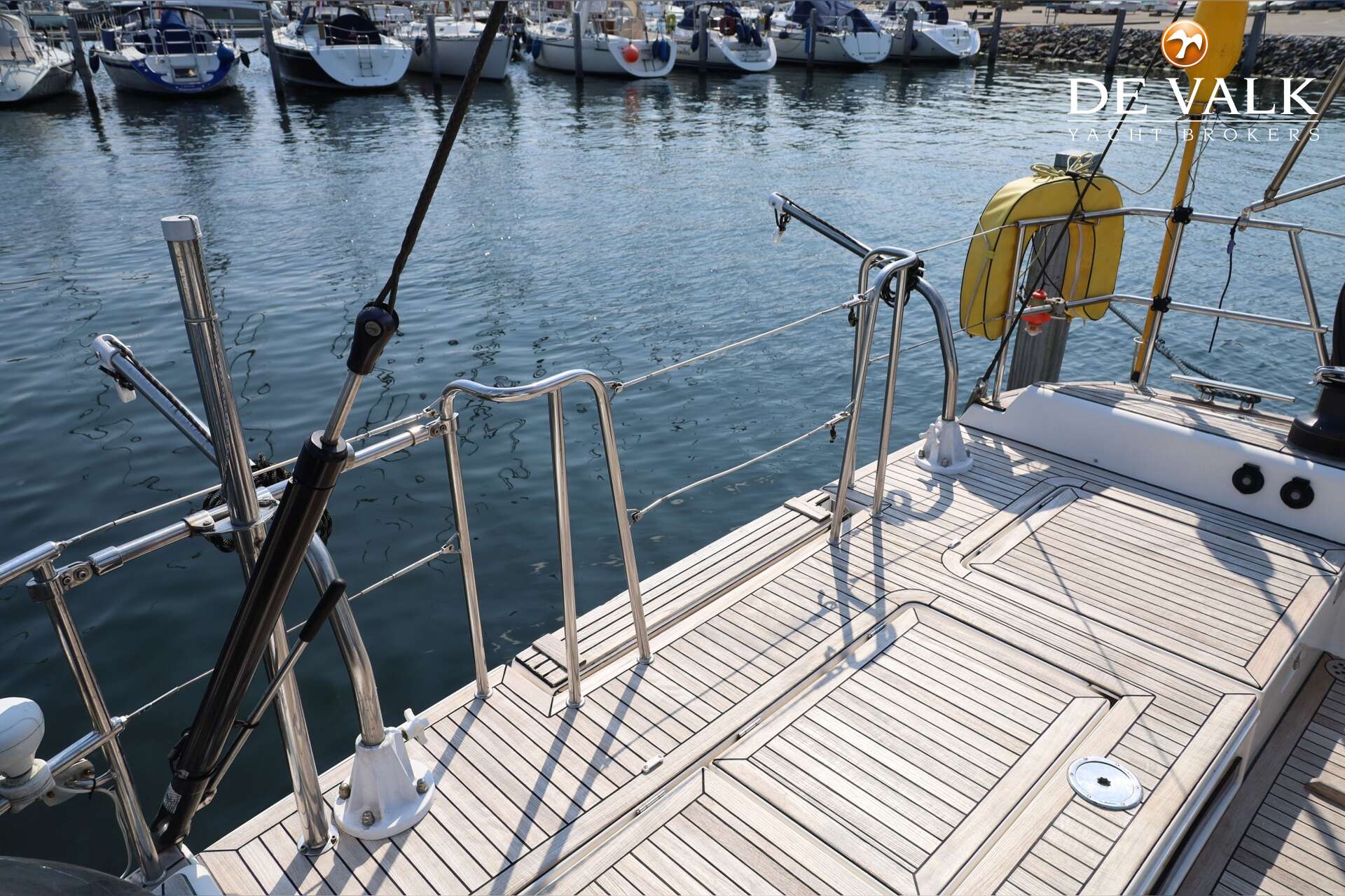 DUFOUR 485 GRAND LARGE sailing yacht for sale | De Valk Yacht broker