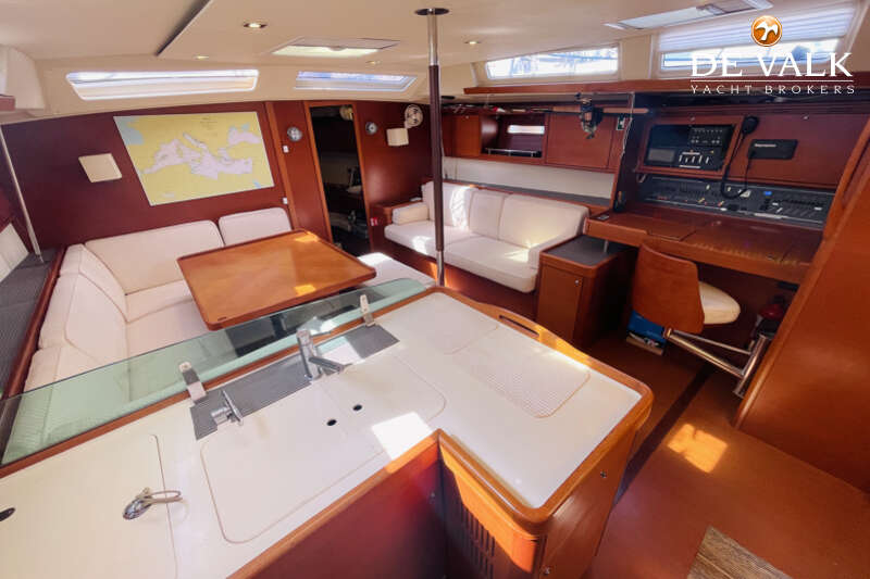DUFOUR 485 GRAND LARGE sailing yacht for sale | De Valk Yacht broker