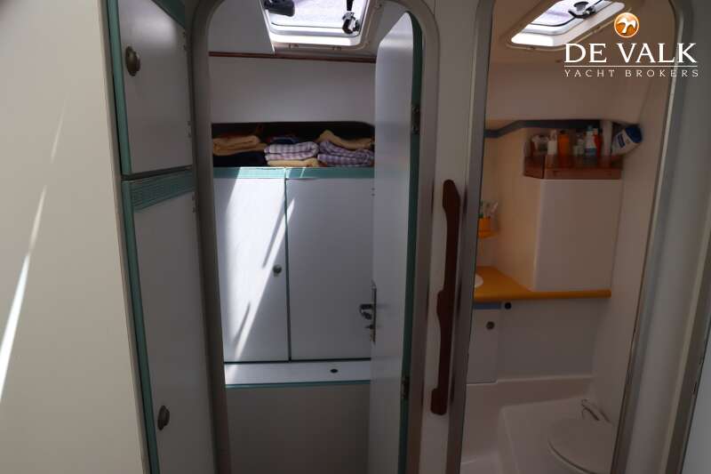 DUFOUR ATOLL 43 sailing yacht for sale | De Valk Yacht broker