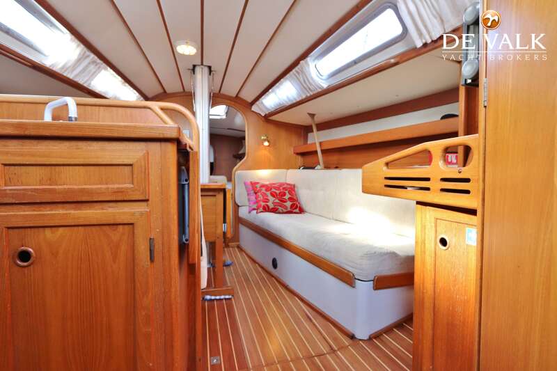 DYNAMIC 4000 sailing yacht for sale | De Valk Yacht broker