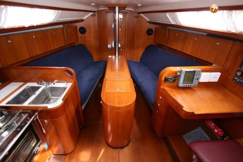 ELAN 34 sailing yacht for sale | De Valk Yacht Brokers