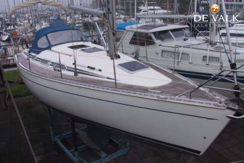 ELAN 34 Segelyacht zu verkaufen | De Valk Yacht Brokers