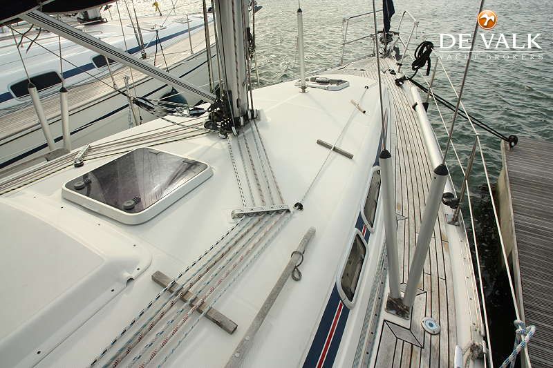 ELAN 36 sailing yacht for sale | De Valk Yacht Brokers