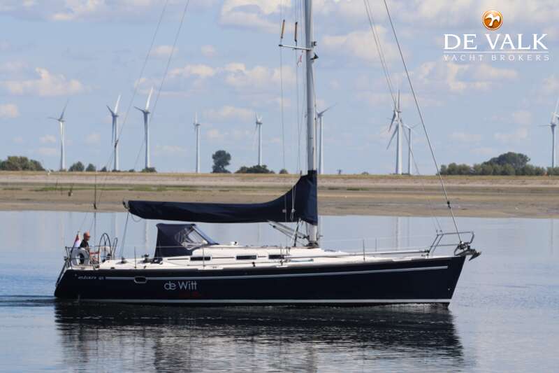 ELAN 40 sailing yacht for sale | De Valk Yacht broker