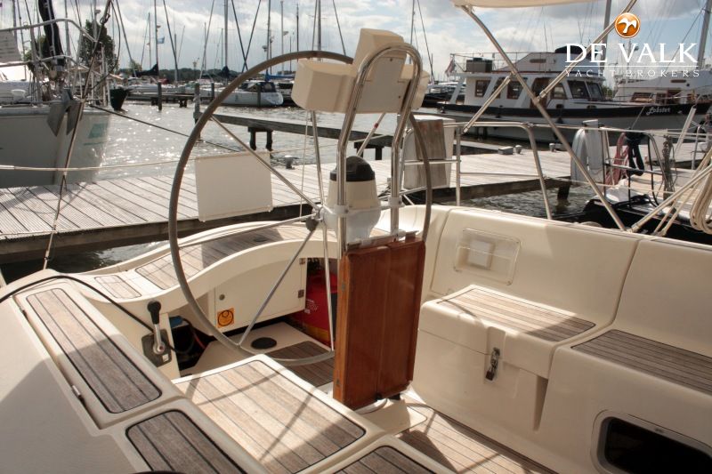 ELAN 431 OWNERS VERSION sailing yacht for sale | De Valk Yacht Brokers