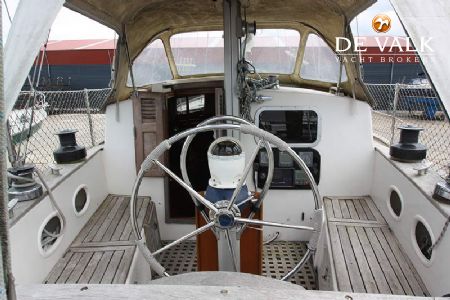 ENDURANCE 35 KETCH sailing yacht for sale | De Valk Yacht broker