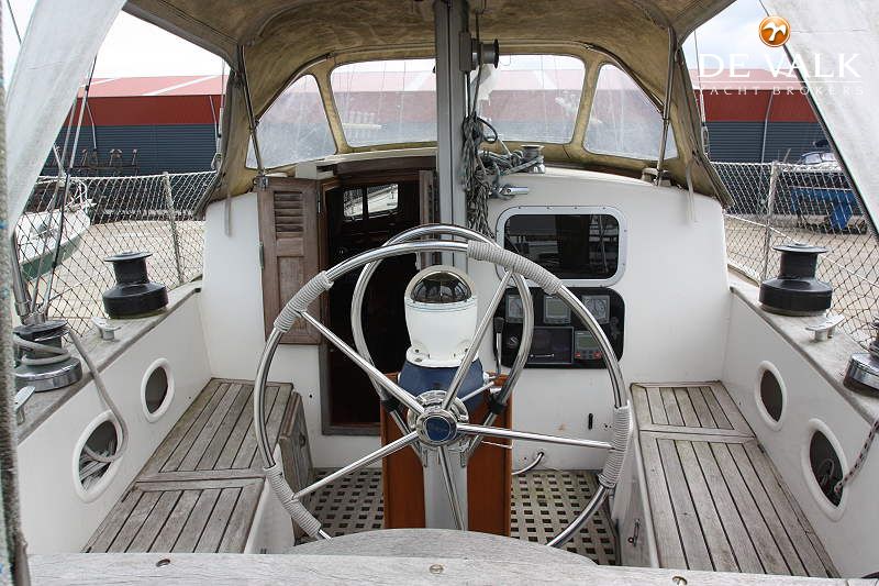 ENDURANCE 35 KETCH sailing yacht for sale | De Valk Yacht Brokers
