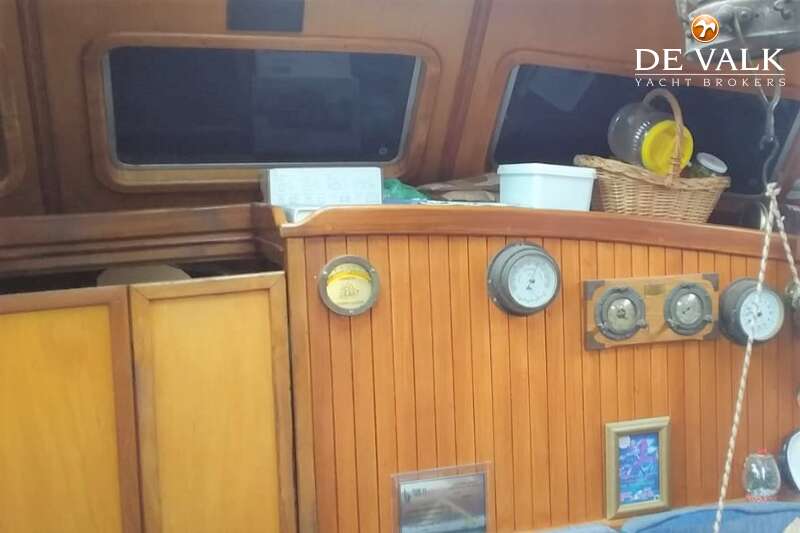 ENDURANCE 37 sailing yacht for sale | De Valk Yacht broker