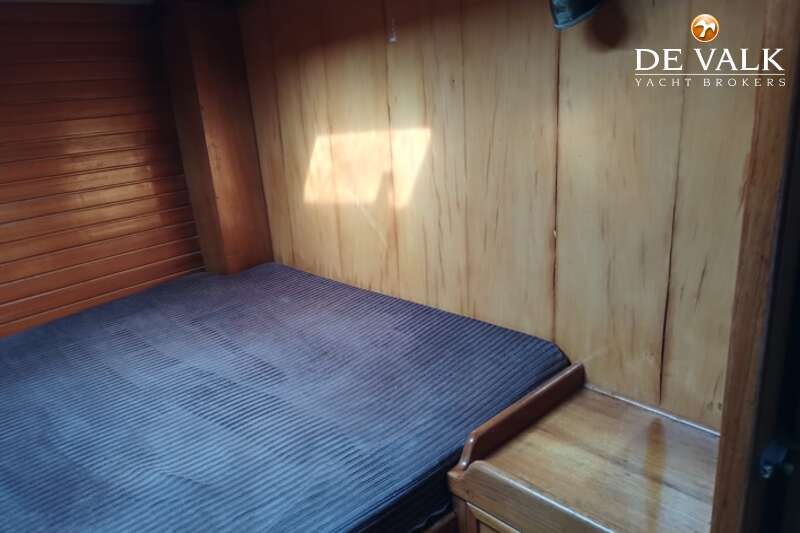 ENDURANCE 37 sailing yacht for sale | De Valk Yacht broker