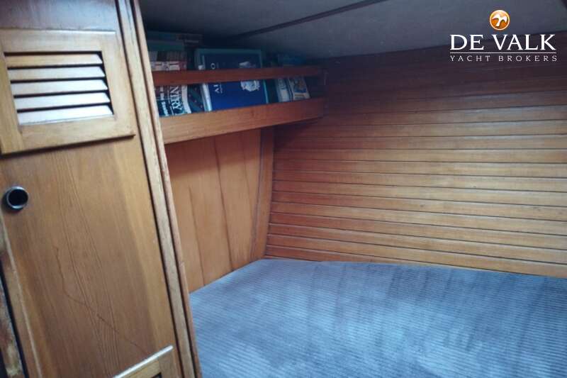 ENDURANCE 37 sailing yacht for sale | De Valk Yacht broker