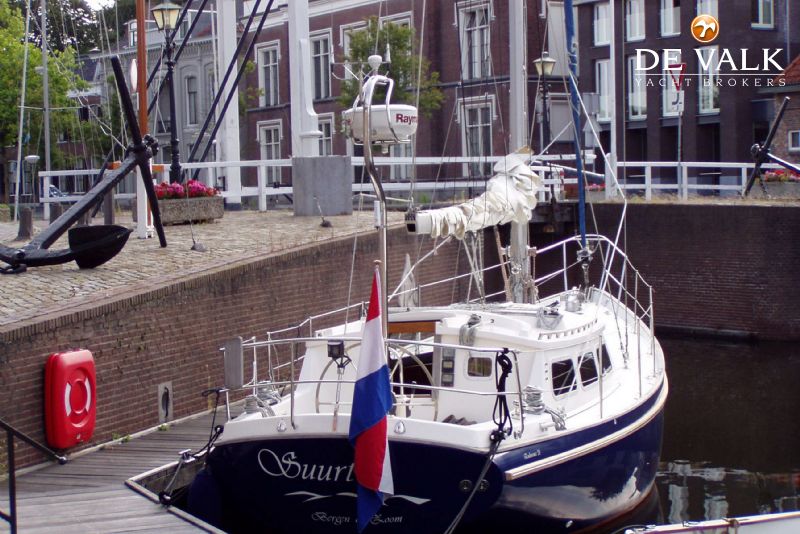 ENDURANCE 38 sailing yacht for sale | De Valk Yacht Brokers