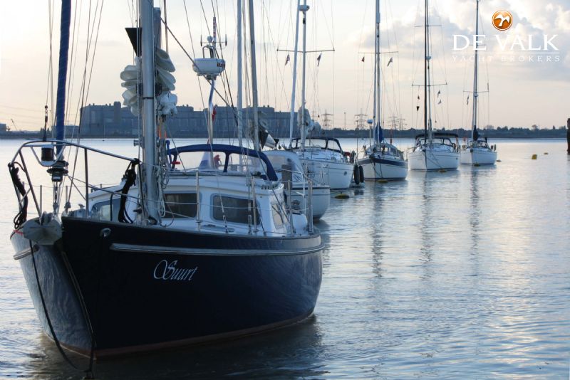 ENDURANCE 38 sailing yacht for sale | De Valk Yacht Brokers