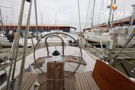 ENDURANCE 38 sailing yacht for sale | De Valk Yacht broker