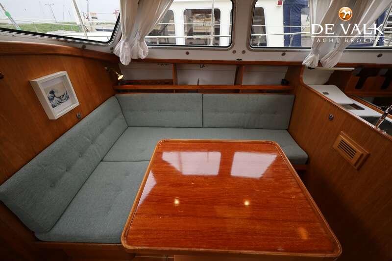 ENDURANCE 38 sailing yacht for sale | De Valk Yacht broker